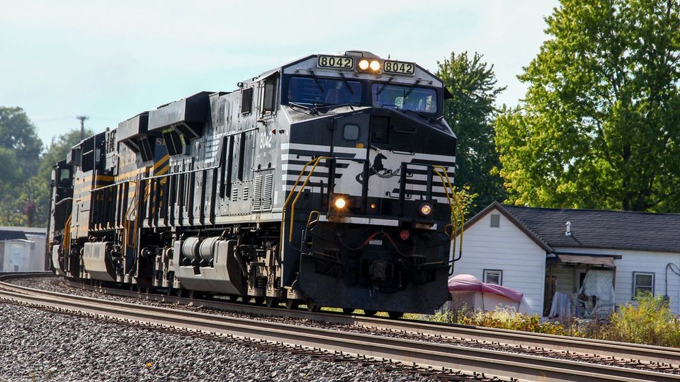 SS Raised Letter K5HL For the ES44AC and ES44DC - Train Sim Community